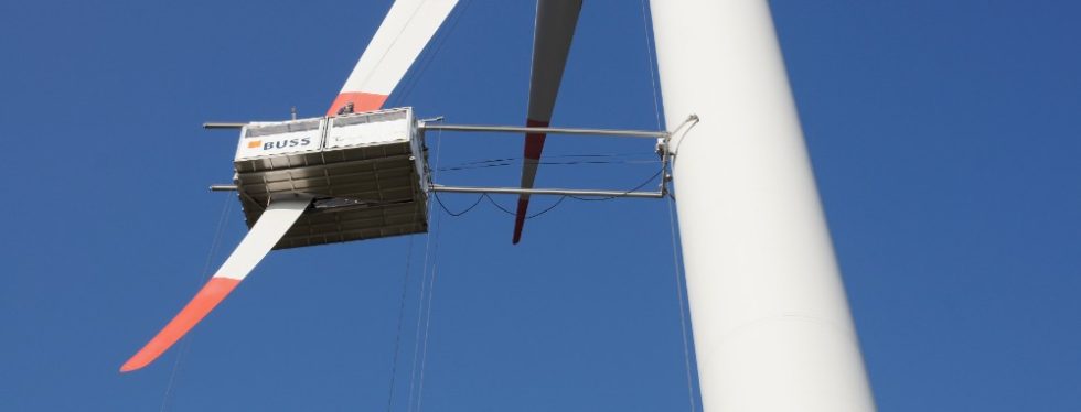 Working platform for the repair of rotor blades demonstrated on ...